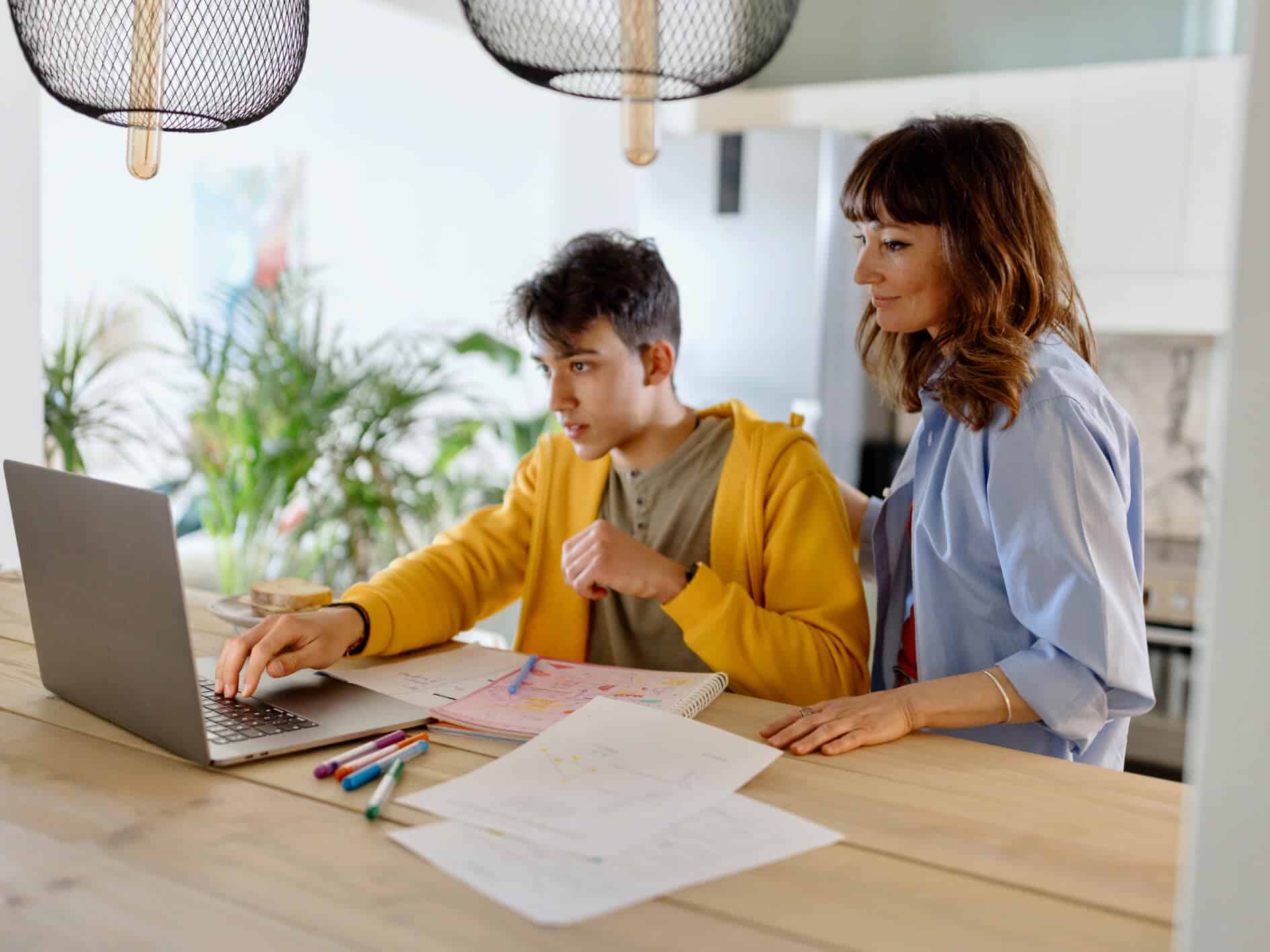 Understanding the Benefits of Online High School for Your Child